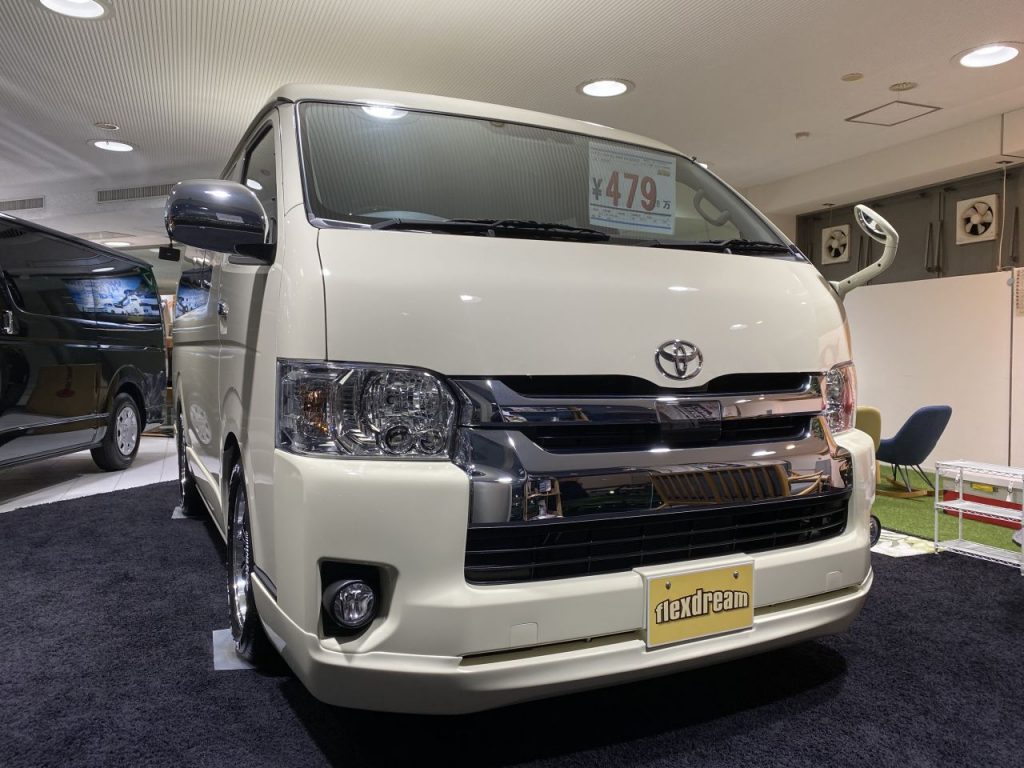 新車ハイエースワゴン GL FD-BOX2 特設ライトイエロー カスタムしました♪ ｜ハイエース専門店の車中泊・アウトドアビークル｜flexdream blog