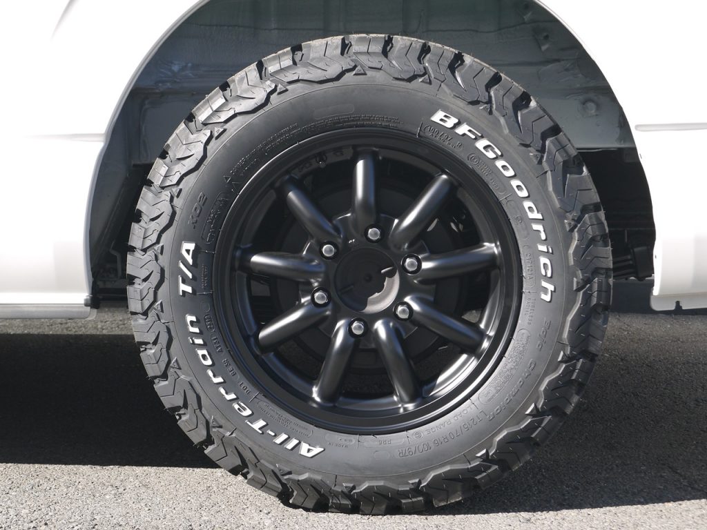 新車ハイエースワゴン GL 4WD ノーマルシート配置｜ハイエース専門店のライトキャンピングカー｜flexdream blog