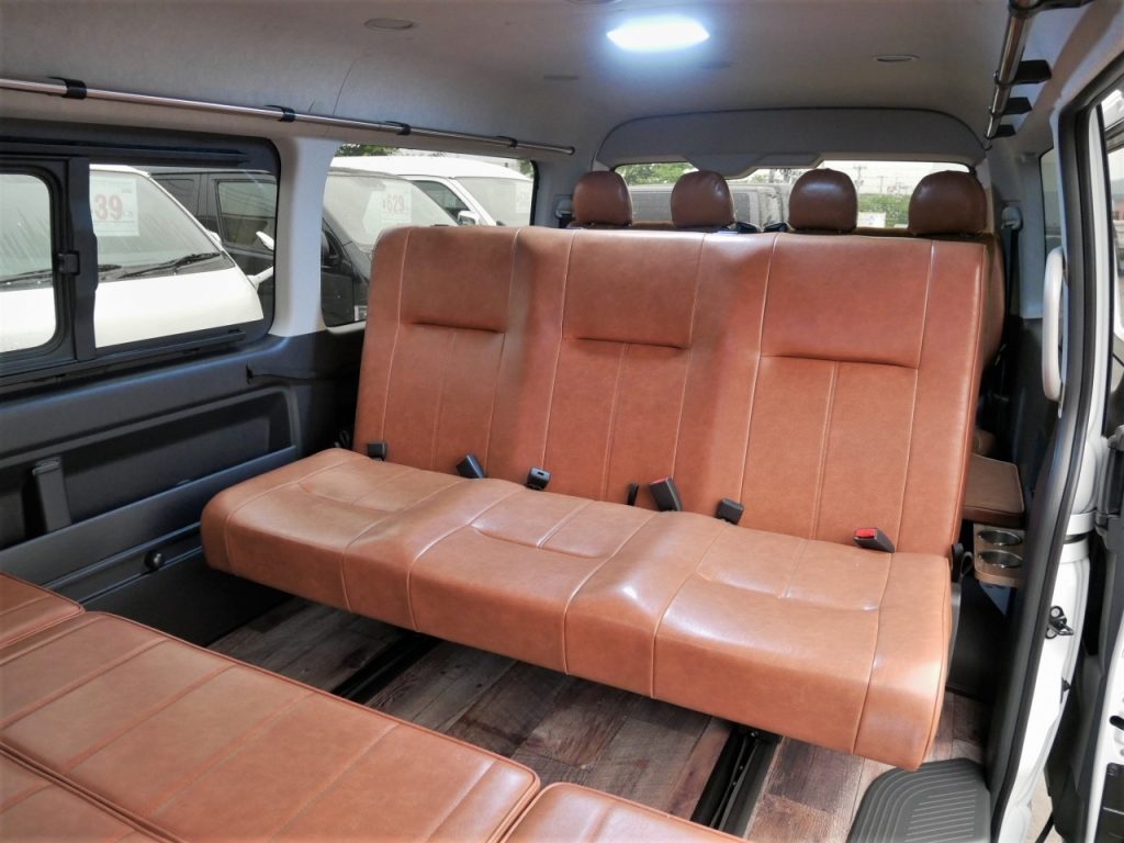 ヴィンテージ内装のFD-BOX2入庫です！｜ハイエース専門店のライトキャンピングカー｜flexdream blog