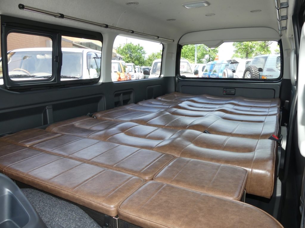 ハイエースワゴン FD-BOX3 内装架装 カスタムコンプリート 完成致しました♪｜ハイエース専門店のライトキャンピングカー｜flexdream blog