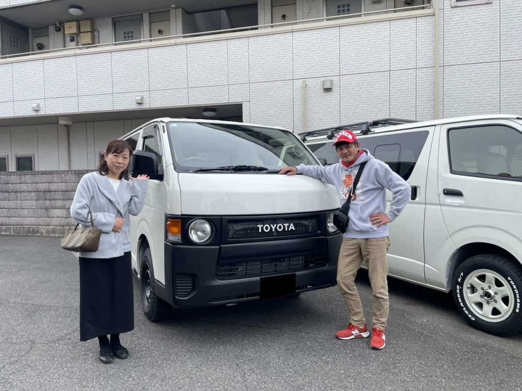 ご納車写真＆ハイエースバン 4WD S-GL 『FD-classic丸目換装』のご紹介！｜ハイエース専門店のライトキャンピングカー｜flexdream blog