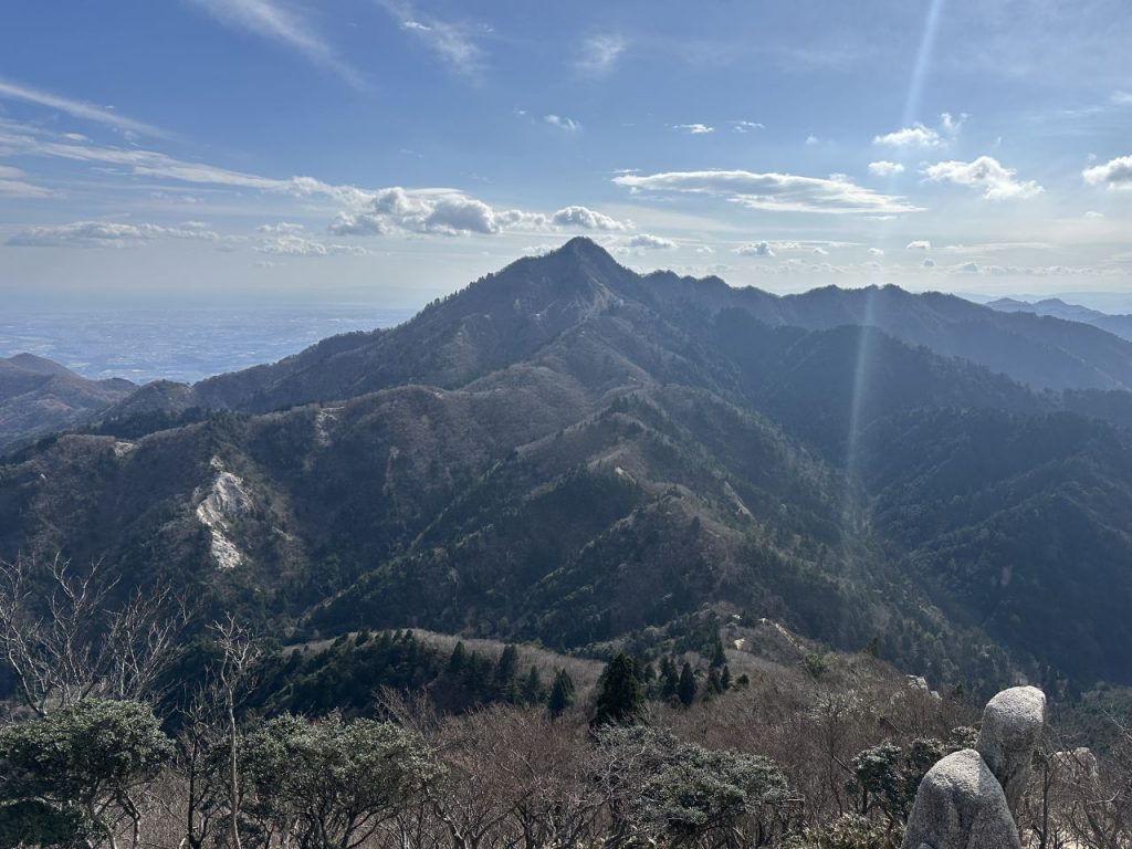 MONOBOX T-01リリースを祝して、タウンエースバンとハイエースバンを徹底比較しました！｜ハイエース好きなんだもん ハイエース専門店BLOG｜flexdream blog